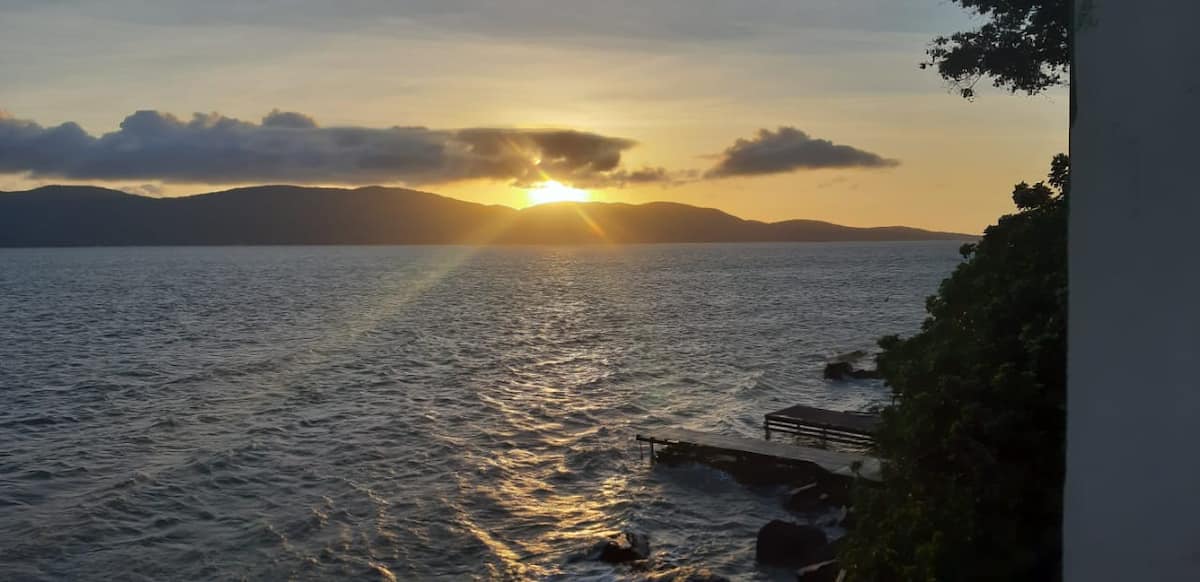 Enseada de Brito - Casa para Alugar por Temporada